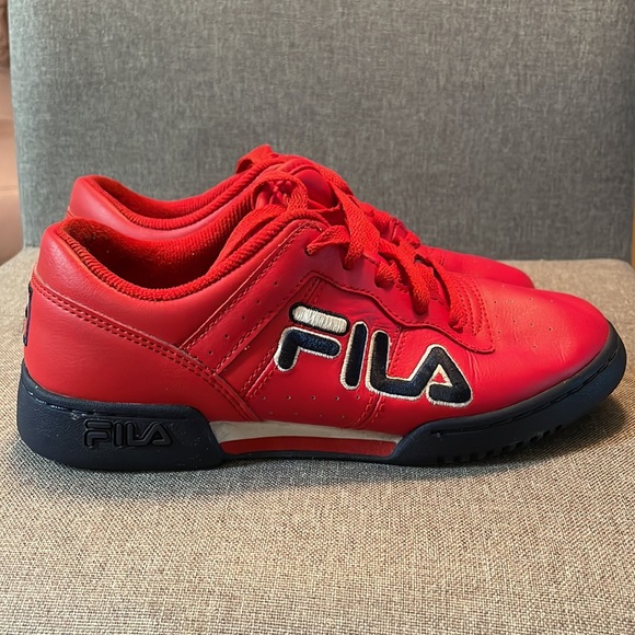 Fila | Shoes | Fila Redblack Sneakers | Poshmark